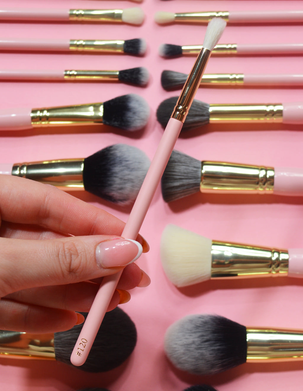 P.Louise #120 Blending Brush - – P. Louise Cosmetics